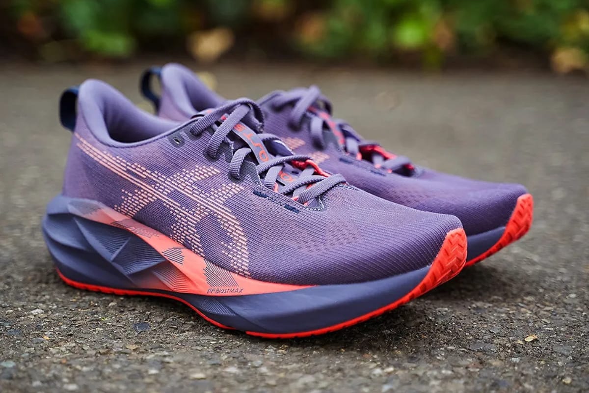 Com mais conforto e retorno de energia, ASICS Novablast™ 5 é um tênis ...